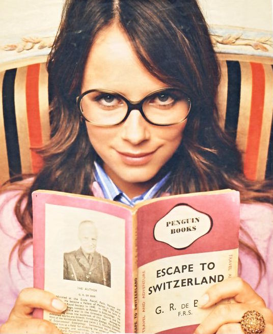 pleasure reading books Paris for one, the couple next door, gabrielle ...